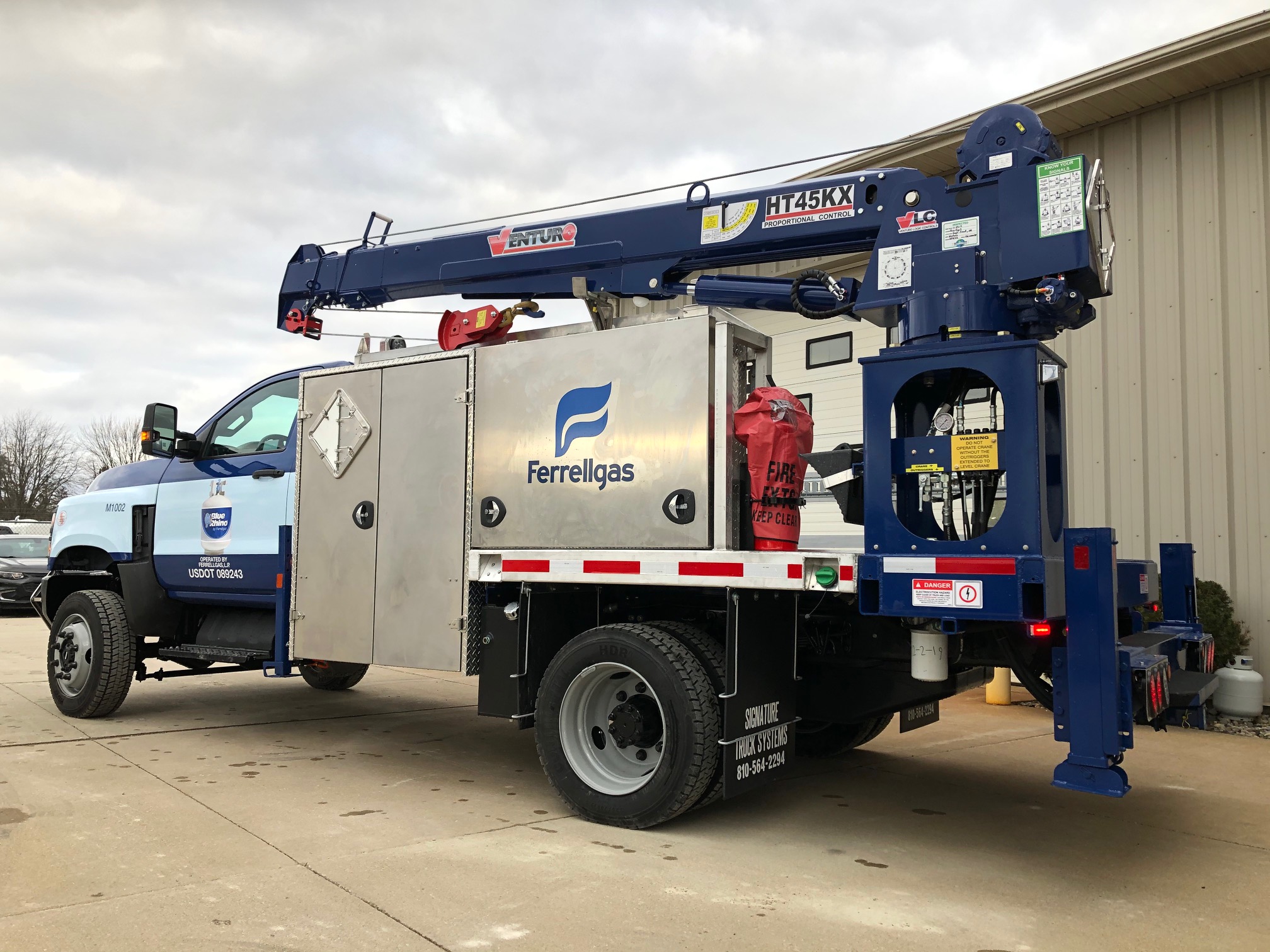 END-USER SPOTLIGHT: TRUCK CRANE PROVIDES SECURITY FOR MOVING PROPANE ...